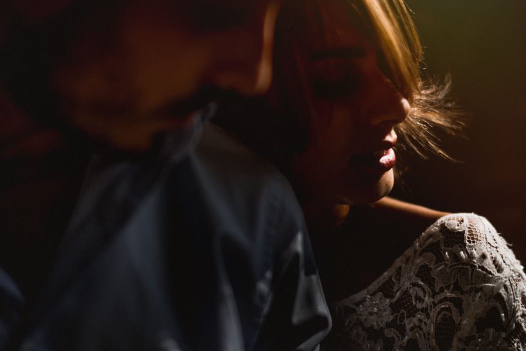 Romantic and intimate wedding portrait session in Italy